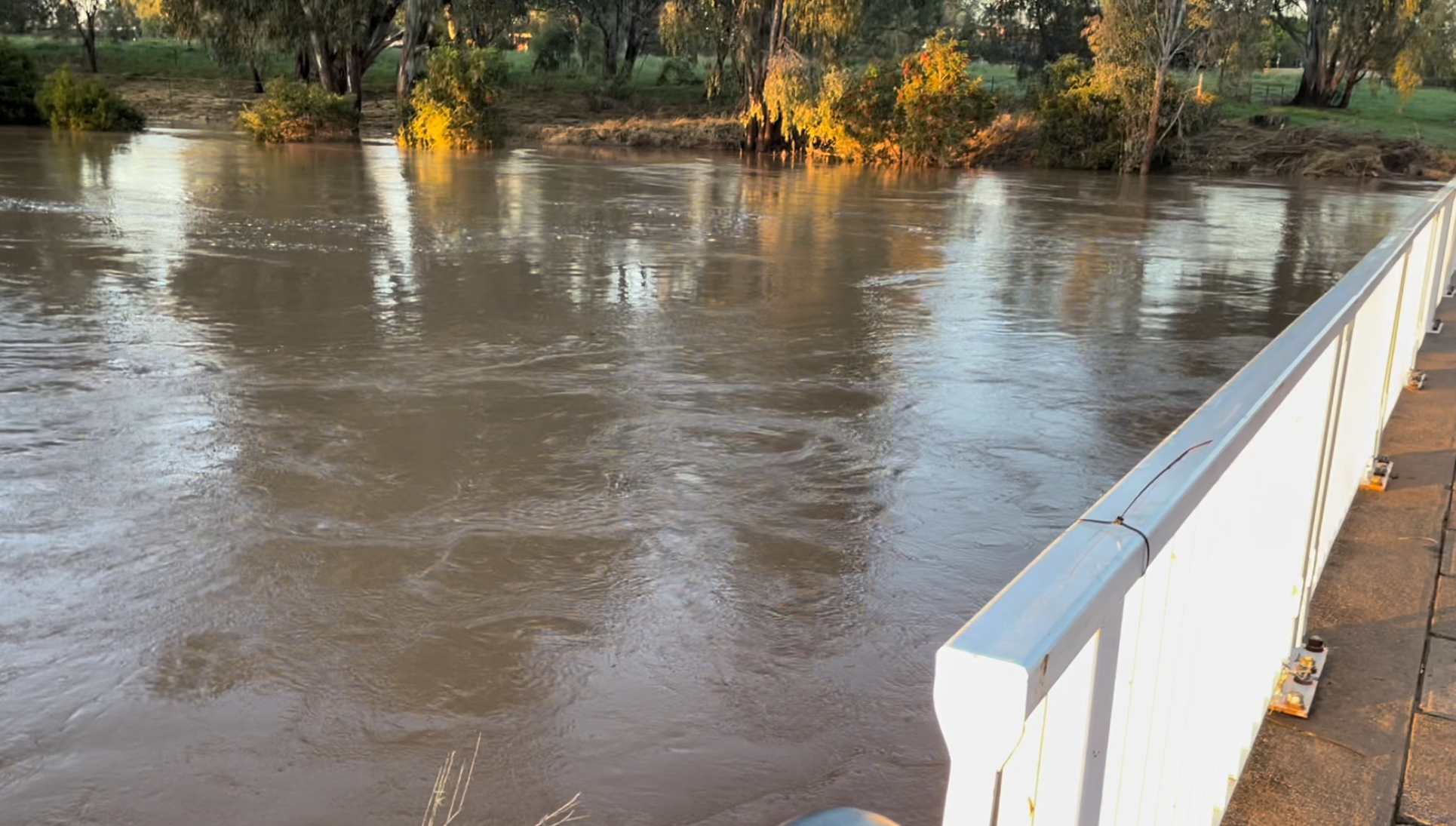 Floodwaters working their way down the Namoi - The Courier