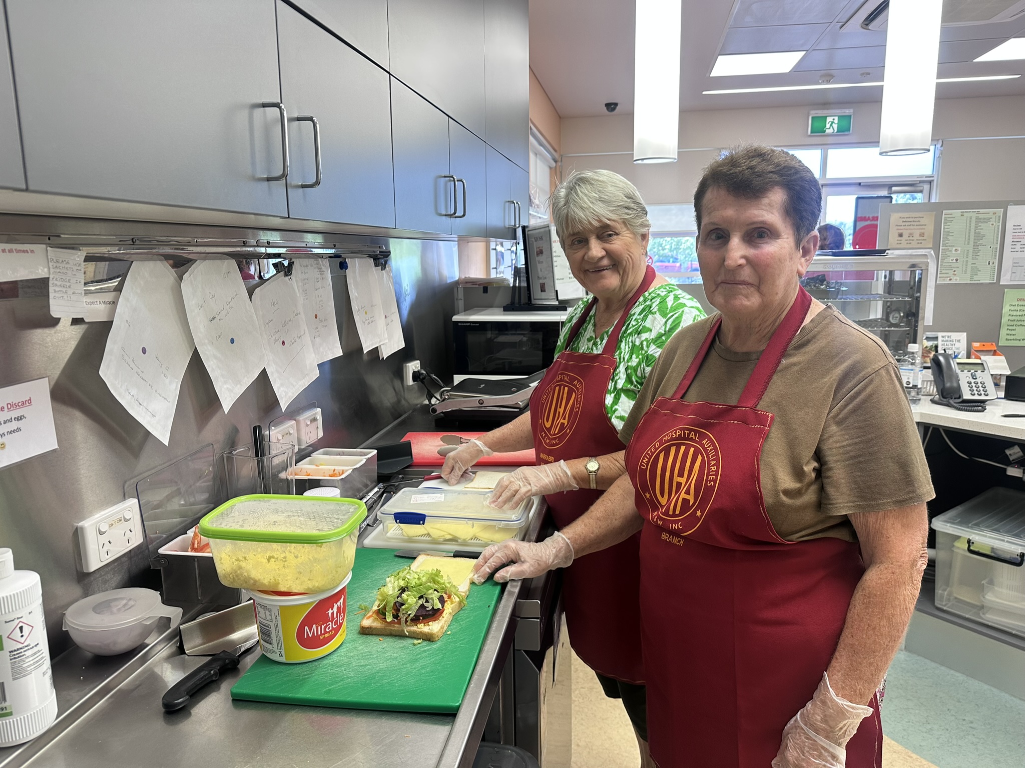 Hospital auxiliary issues plea for more kiosk volunteers - The Courier