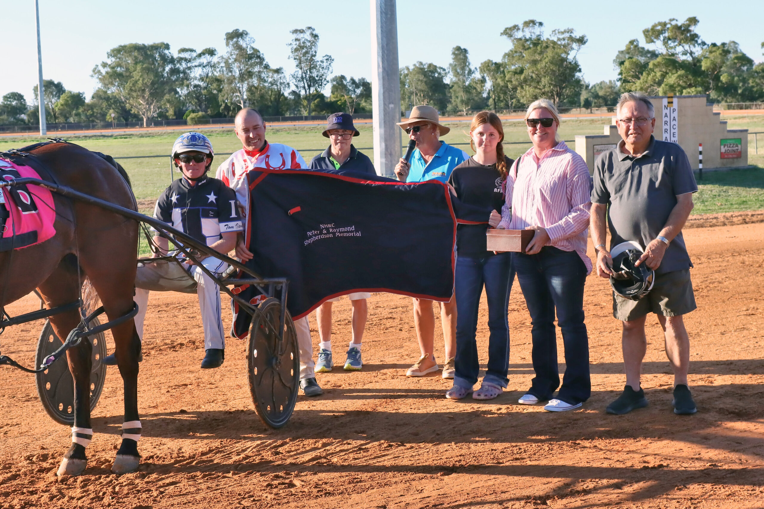 Tom Ison and Arnies Army set a new track record at the Narrabri ...