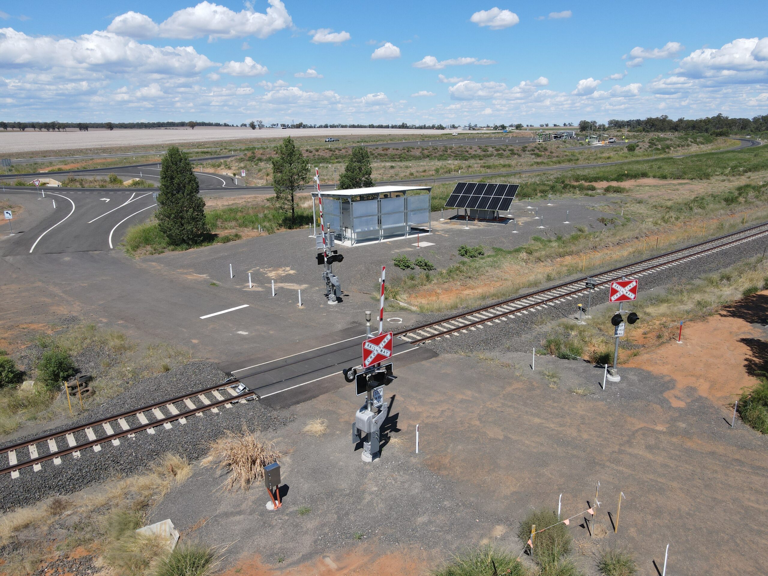 Two level crossings upgraded to solar power by Inland Rail - The Courier